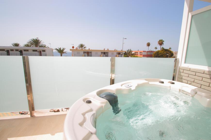 Hotel HL Suite Nardos - Playa del Ingles | vtours