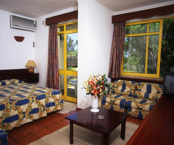 Hotel Pinhal do Sol - Quarteira | vtours