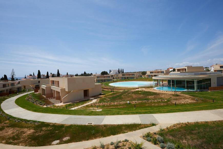 Hotel White Shell Beach Villas - Porches | vtours